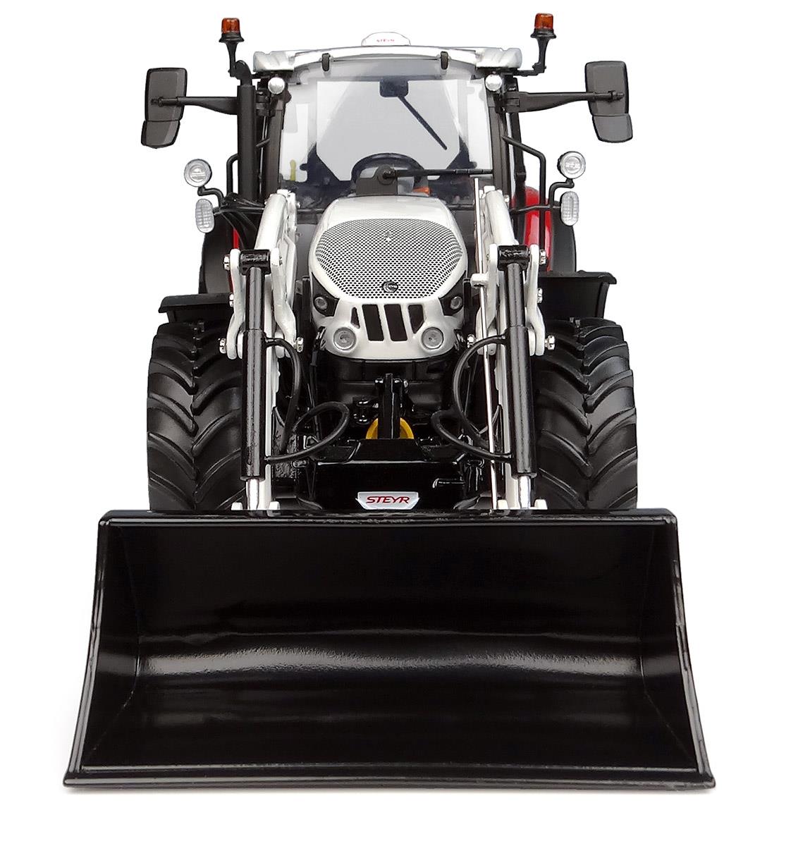Steyr Fanshop. Model 4120 Plus with front loader